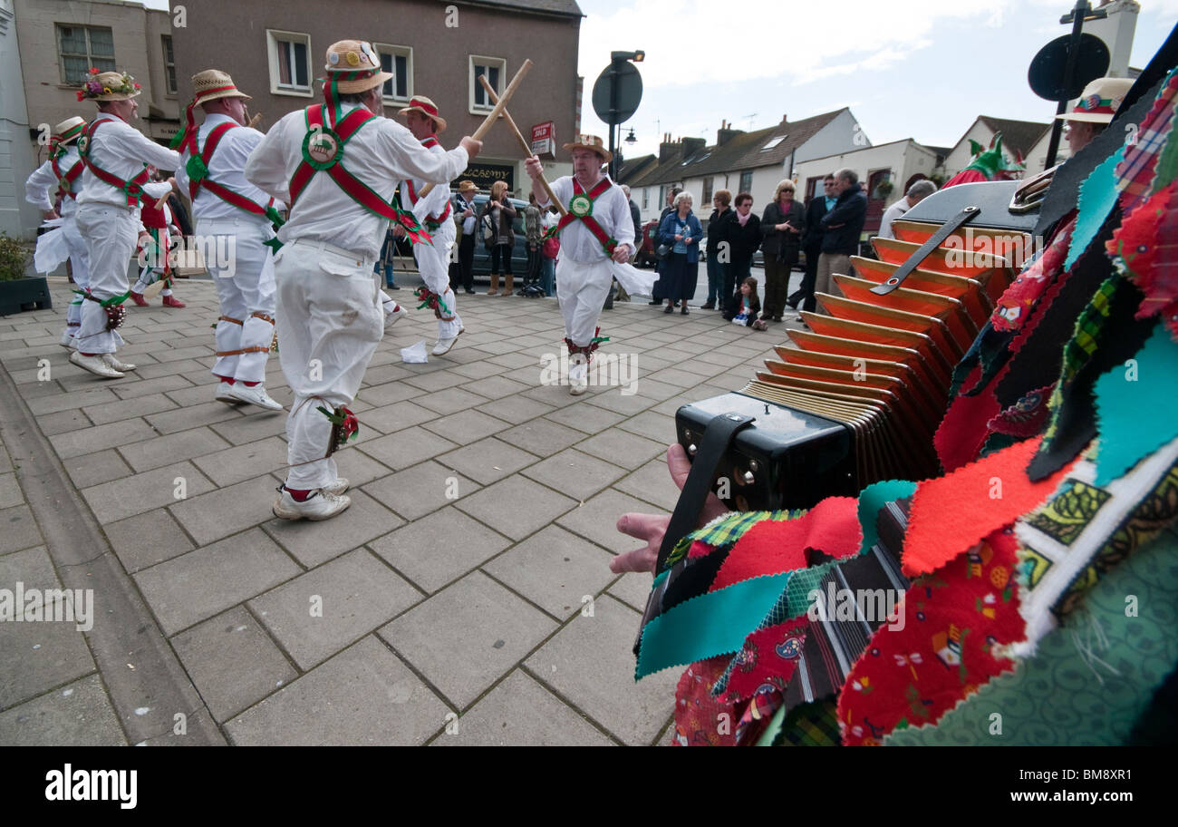 Chanctonbury Ring Morris Men perform traditional May Day Dances in ...