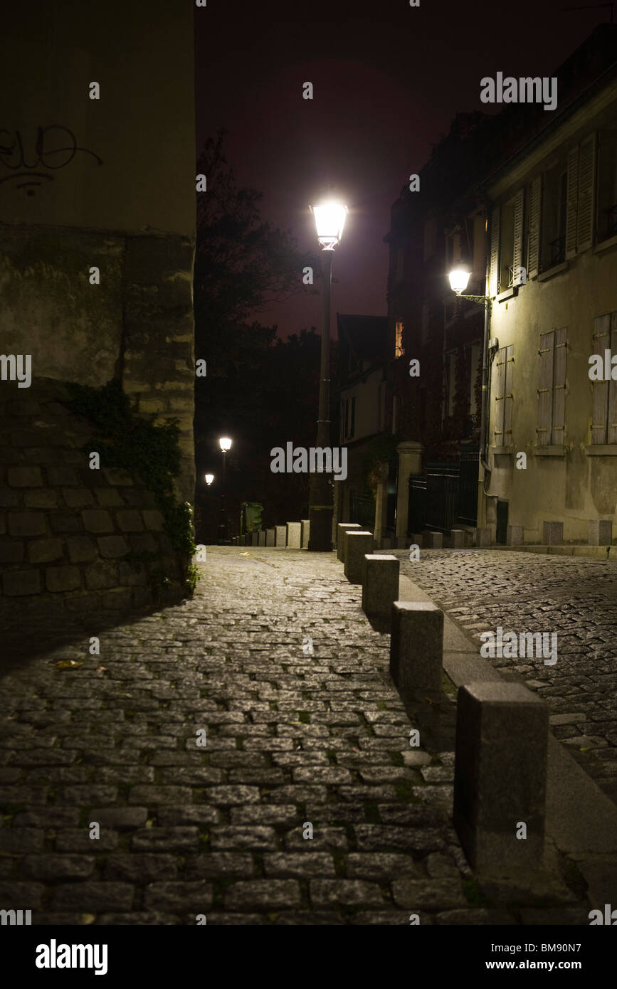 Paris street night hi-res stock photography and images - Alamy