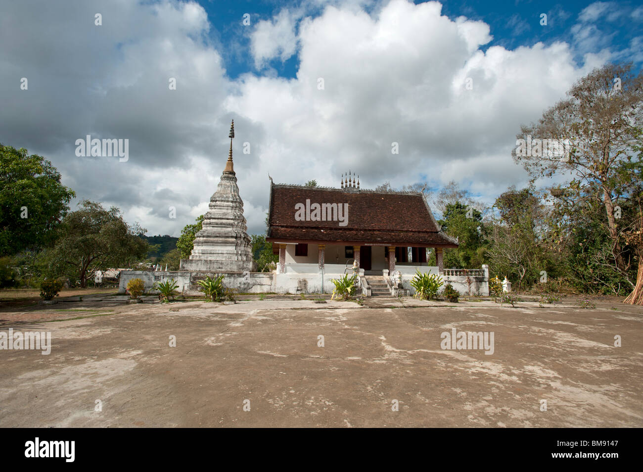 Beautiful laos temple hi-res stock photography and images - Alamy