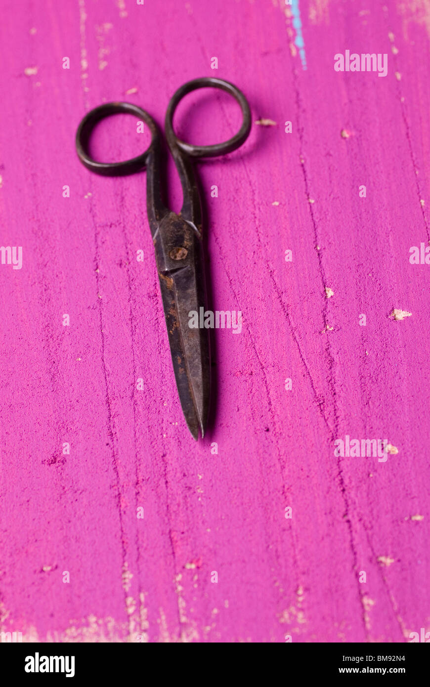 Pair of scissors hi-res stock photography and images - Alamy