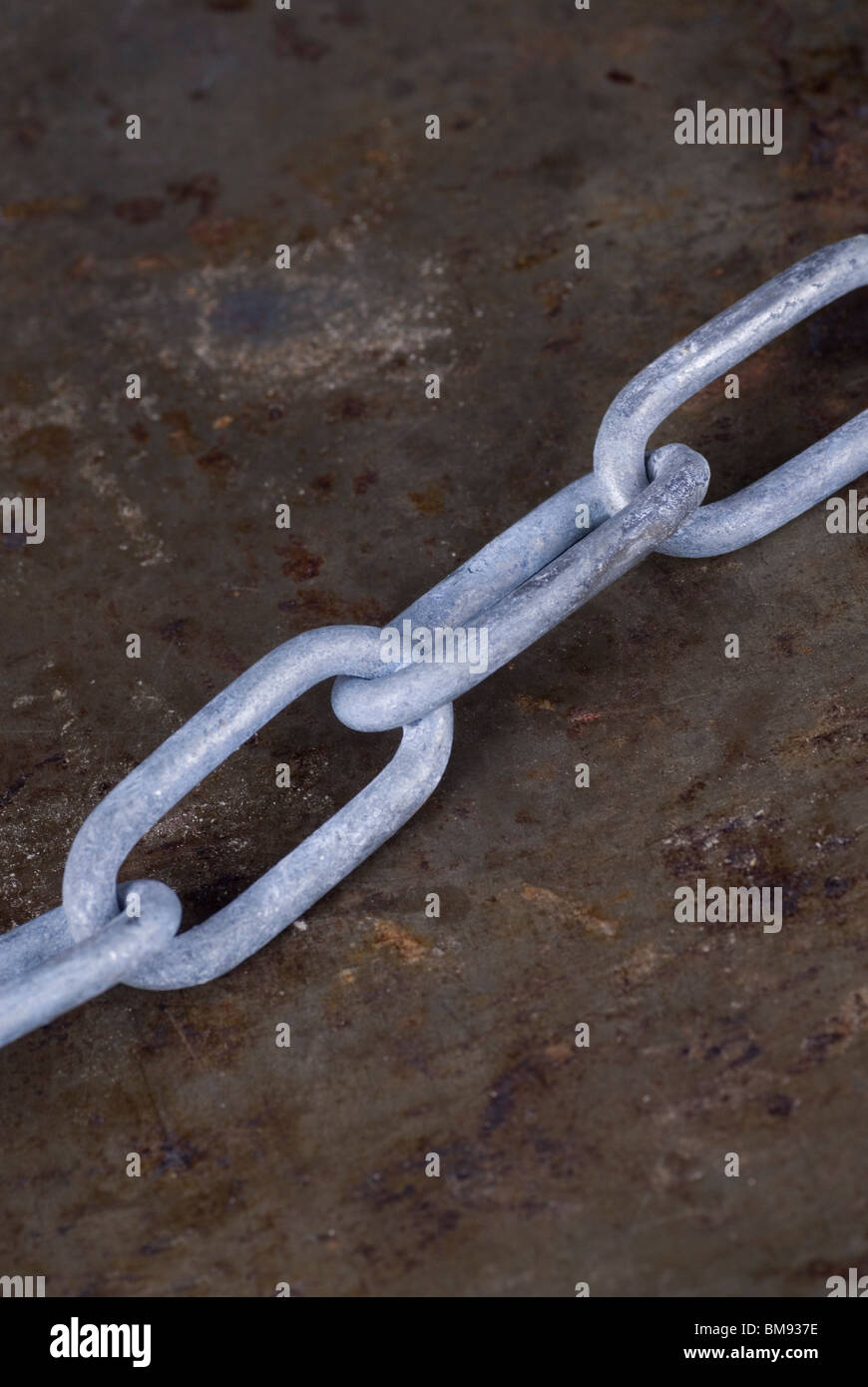 Chains close up hi-res stock photography and images - Alamy