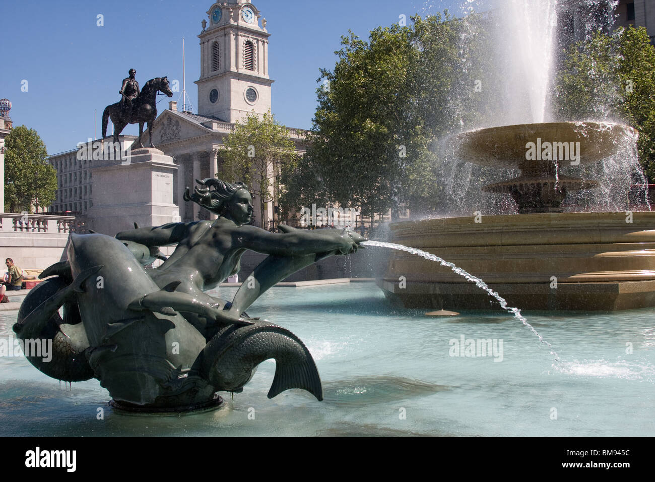 Cool london crowd hi-res stock photography and images - Alamy
