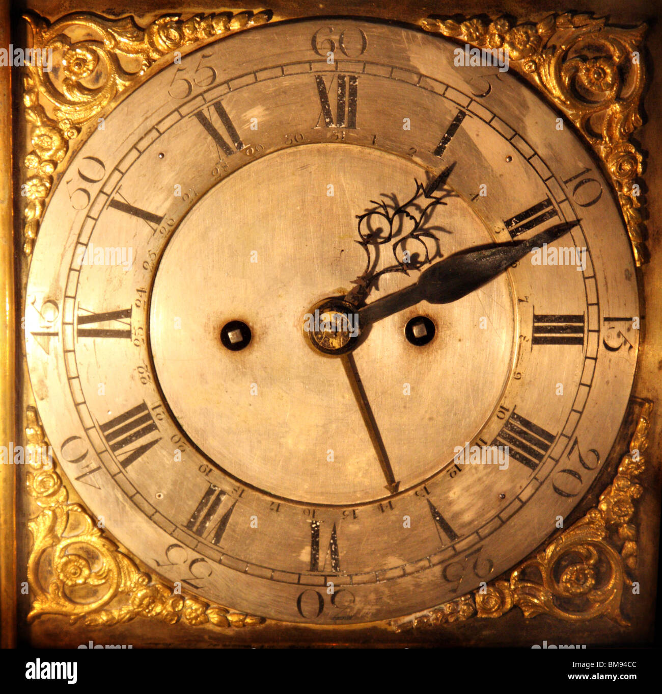 Old english clock face hi-res stock photography and images - Alamy
