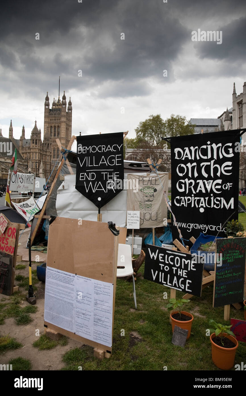 Peace protest posters, Parliament Square, London, England Stock Photo ...