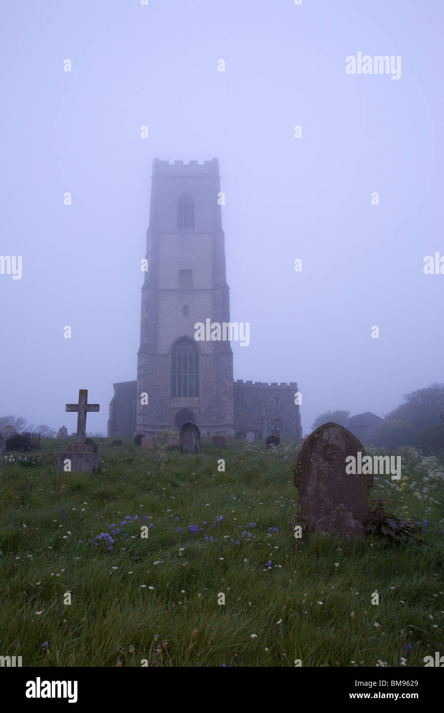 Night in the churchyard hi-res stock photography and images - Alamy