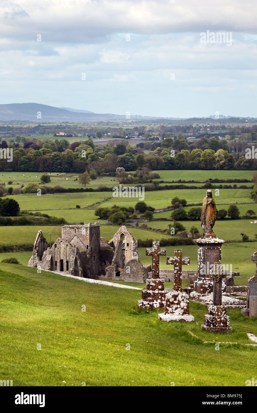 Romanesque ruins hi-res stock photography and images - Alamy