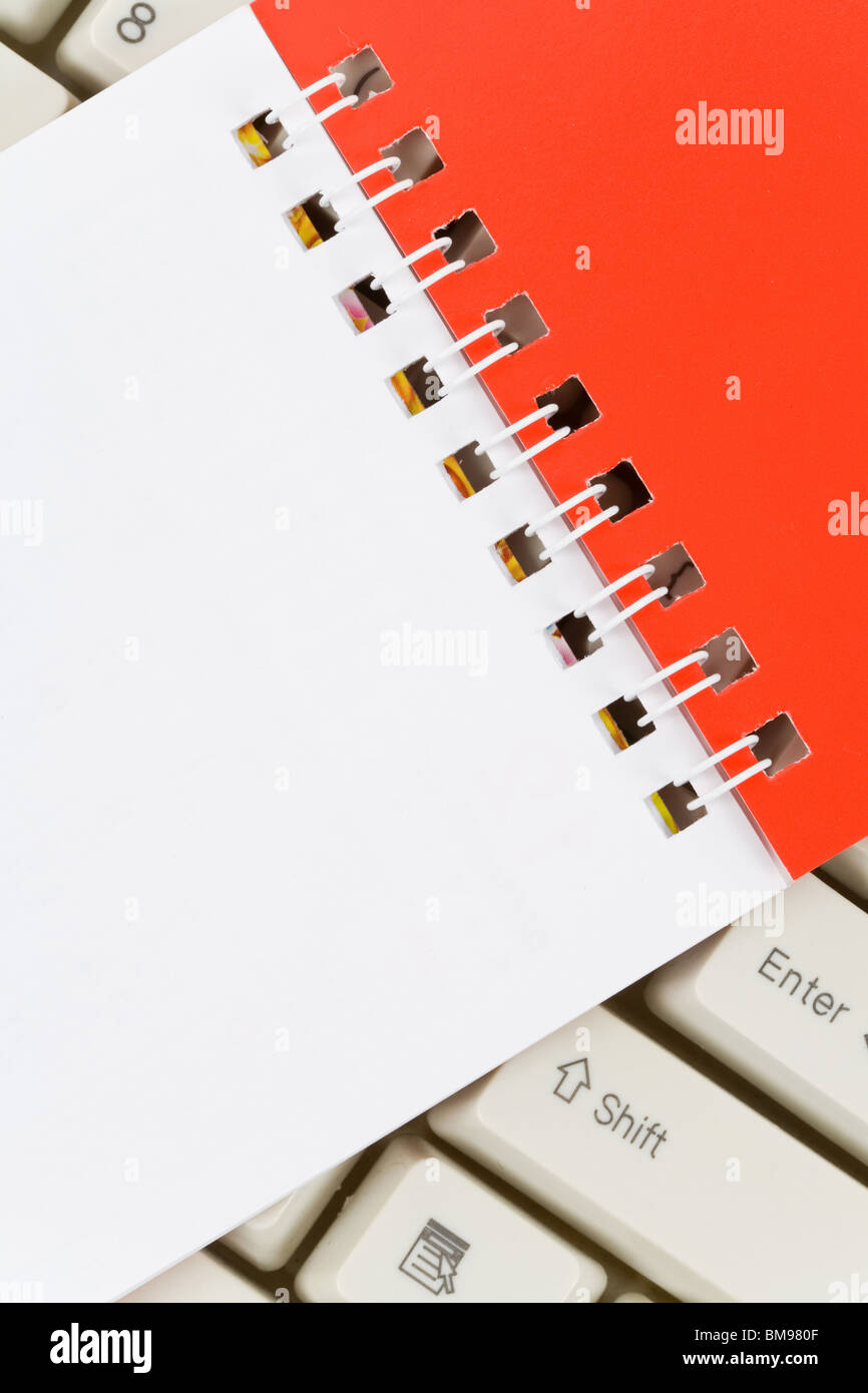 White notepad notes red hi-res stock photography and images - Alamy