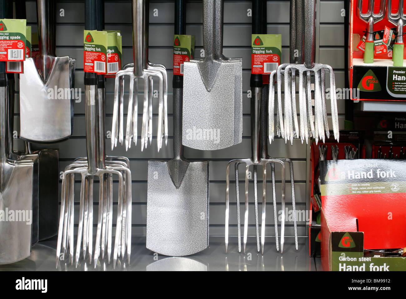 Gardman gardening tools, spades, forks, clippers, shears hand forks ...