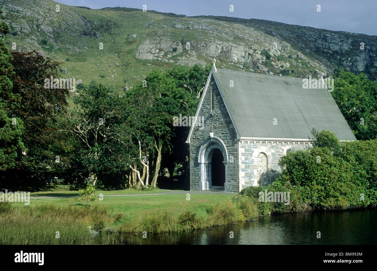 Gouganebarra Chapel and Lake, County Cork, Ireland Eire Irish chapels ...
