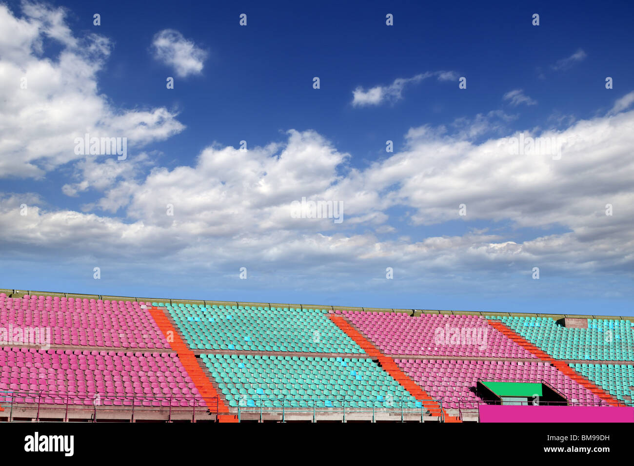 Fan grandstand hi-res stock photography and images - Alamy