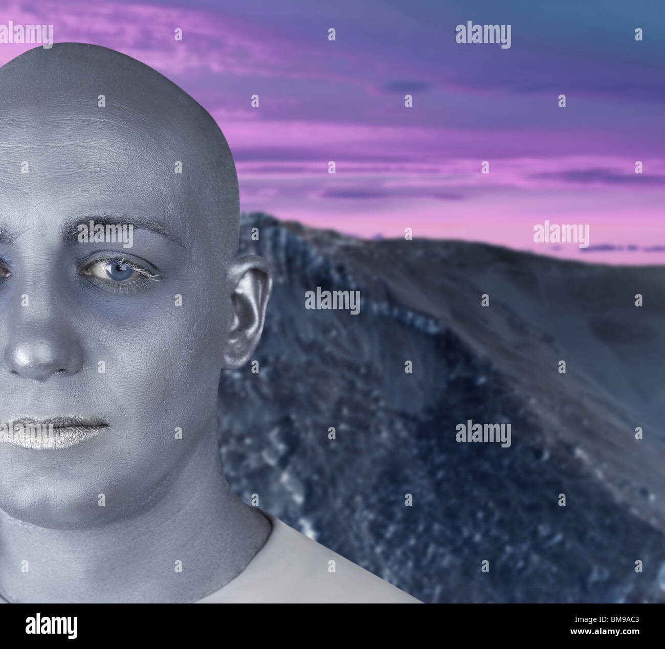 Alien man futuristic silver skin hi-res stock photography and images ...