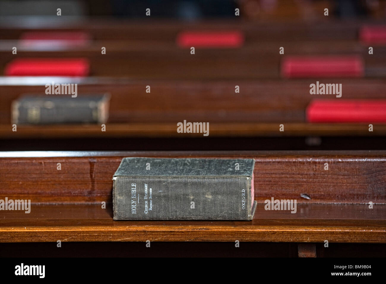 Christian religious objects hi-res stock photography and images - Alamy