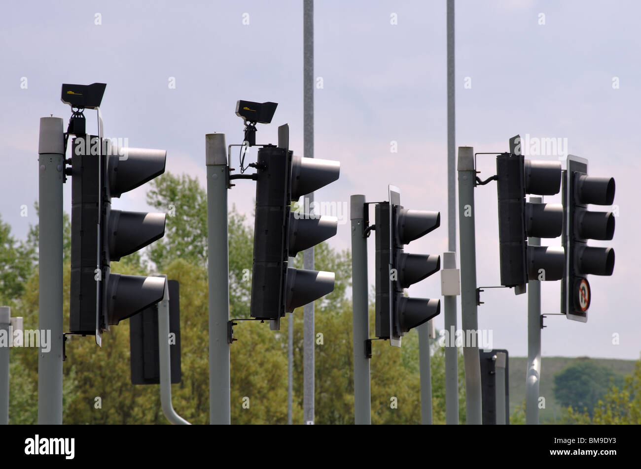 Traffic lights uk hi-res stock photography and images - Alamy
