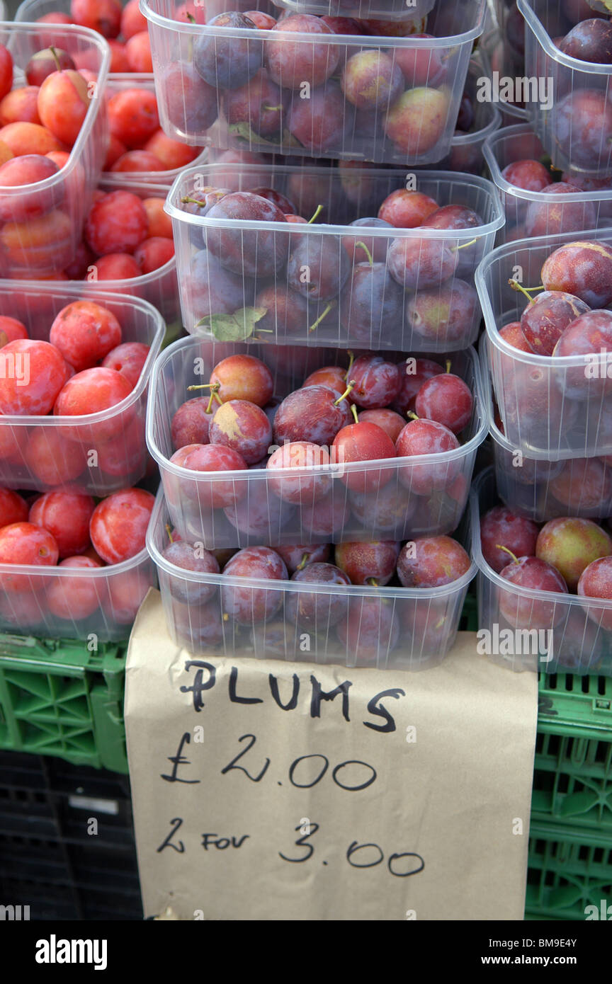 plums for sale at clapham farmers market Stock Photo - Alamy