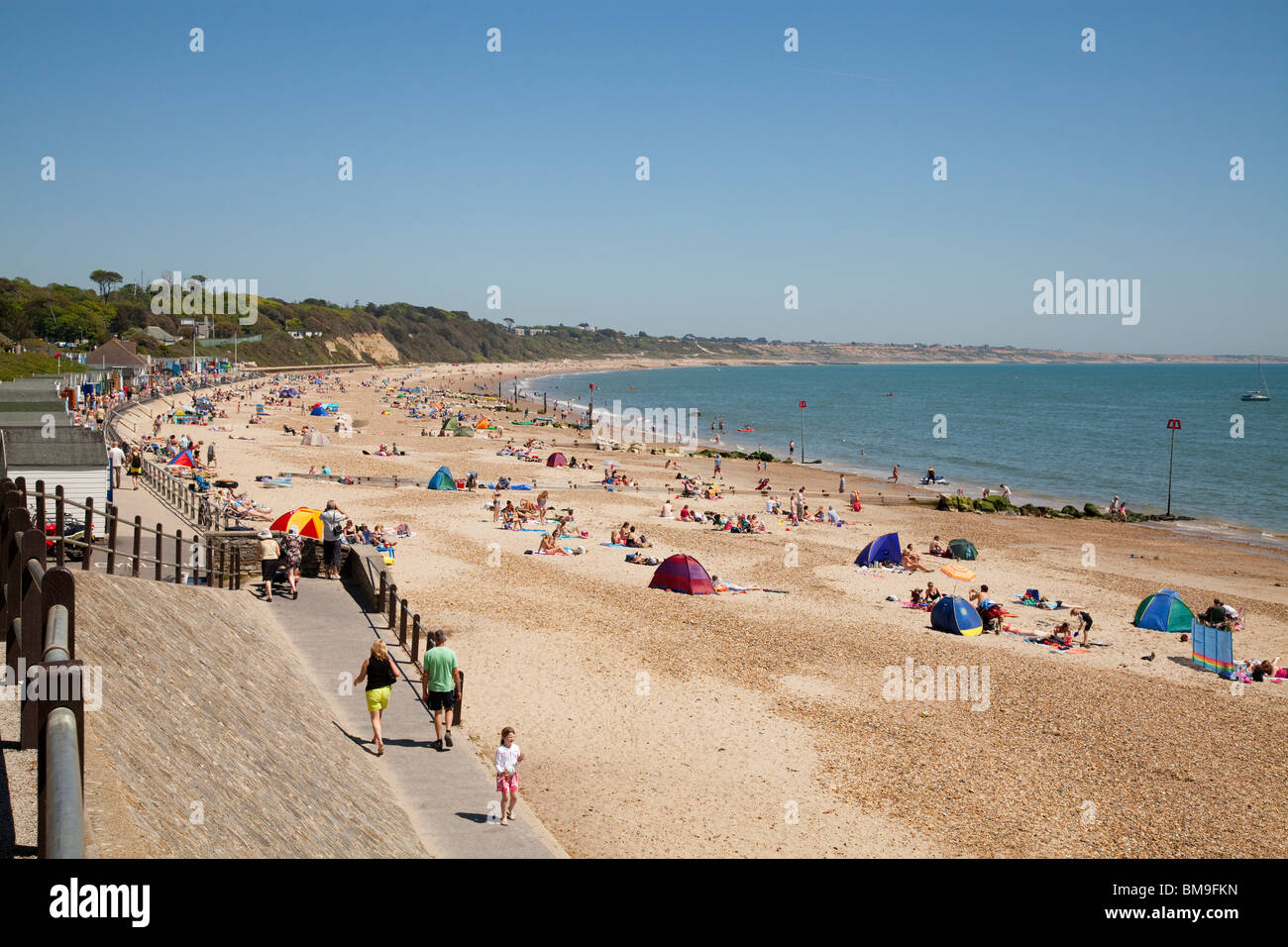 Mudeford beach and the sweep of the bay Stock Photo - Alamy
