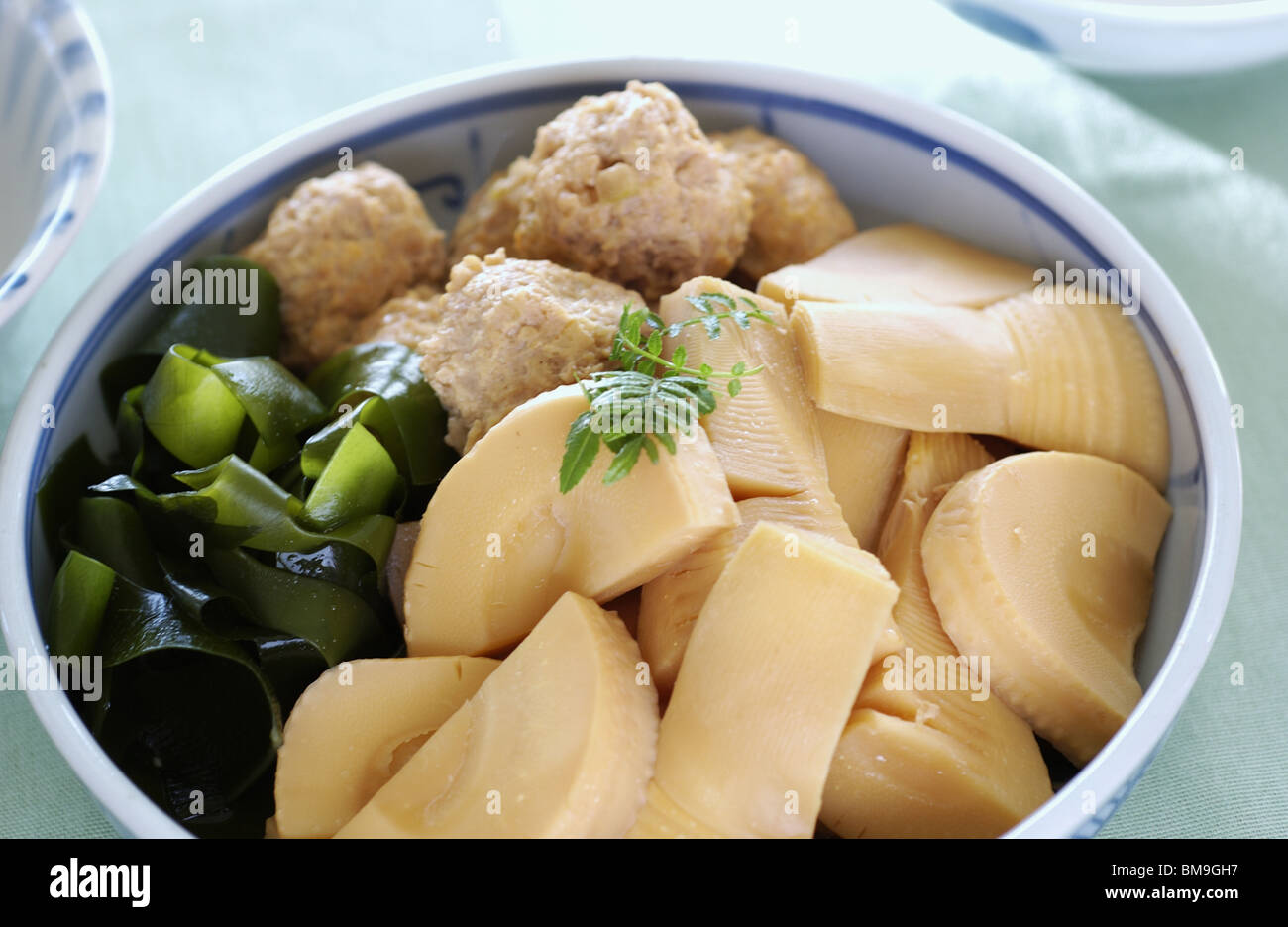 Bamboo shoot, chicken and seaweed Stock Photo - Alamy