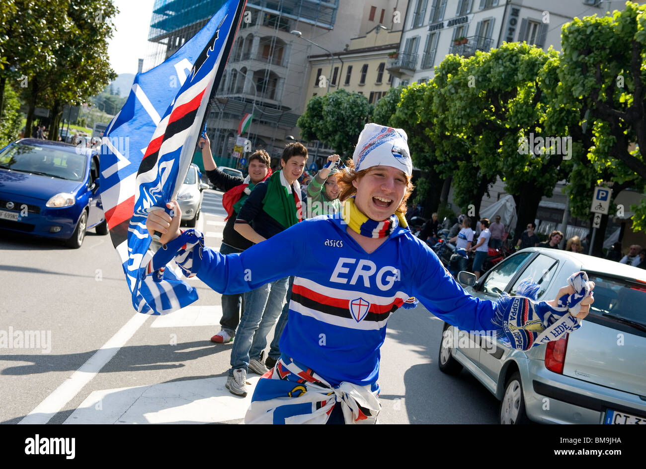 Inter milan fans hi-res stock photography and images - Alamy
