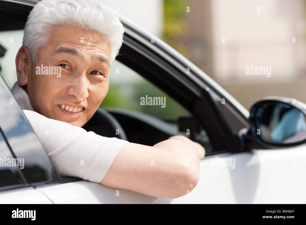 Looking back view car leaving hi-res stock photography and images - Alamy