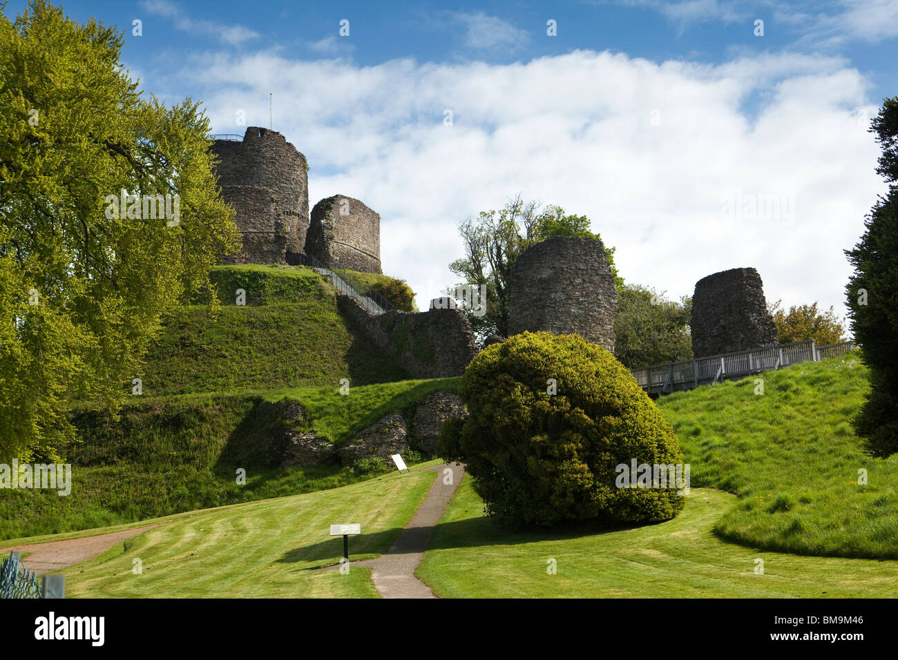 Launceston castle hi-res stock photography and images - Alamy