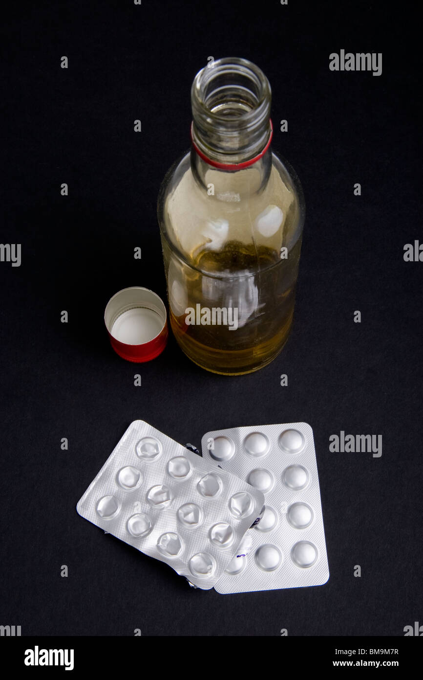 Whiskey tablets hi-res stock photography and images - Alamy