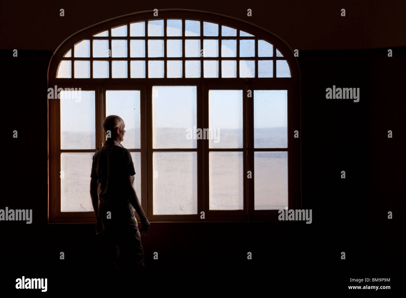 Staring out of frame hi-res stock photography and images - Alamy