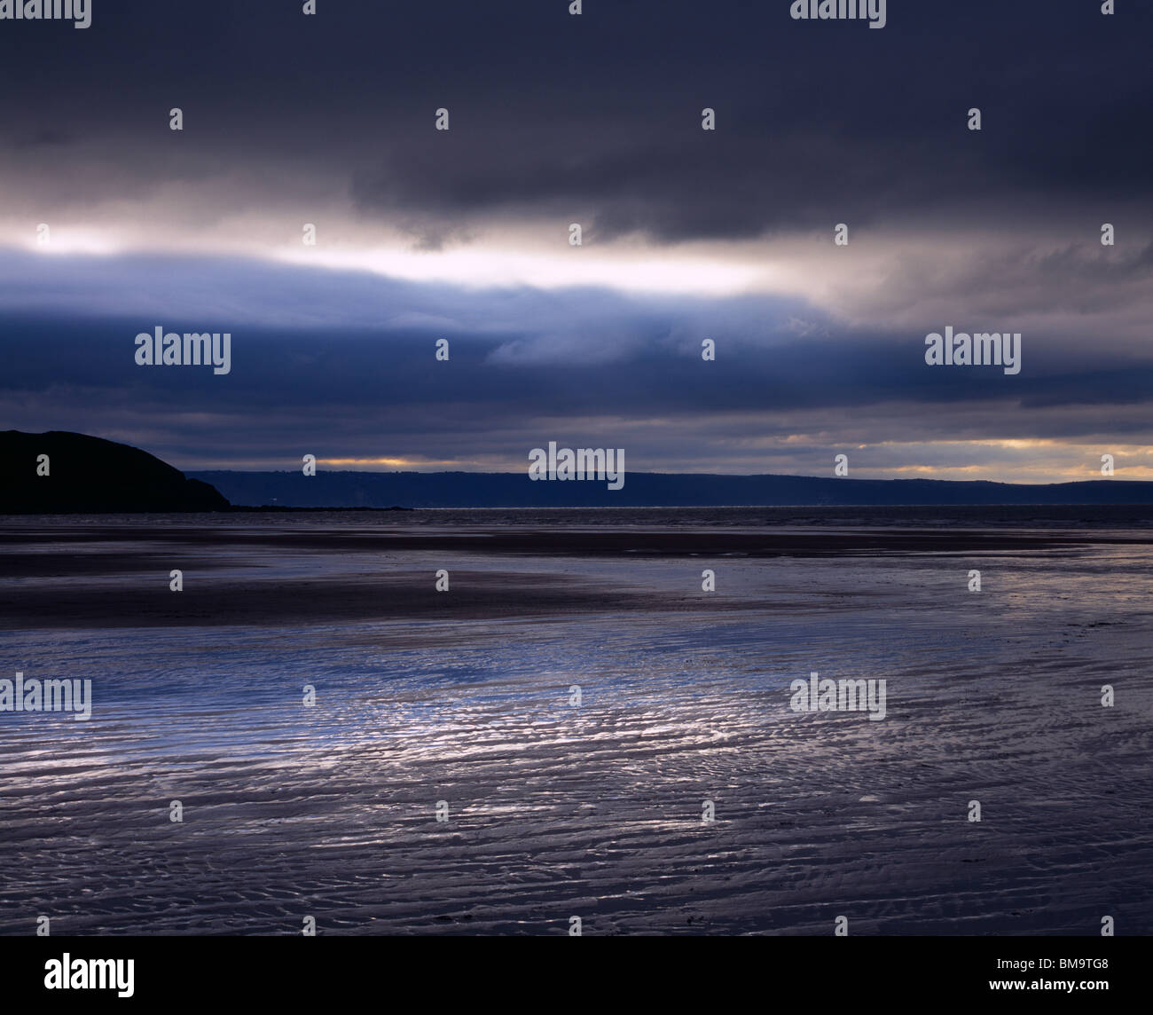 Barnstaple beach hi-res stock photography and images - Alamy