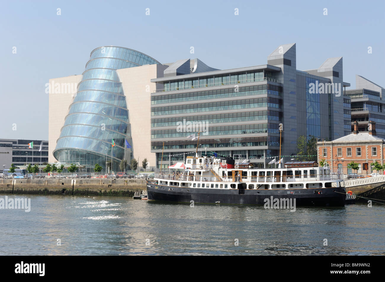 Dublin docklands hi-res stock photography and images - Alamy