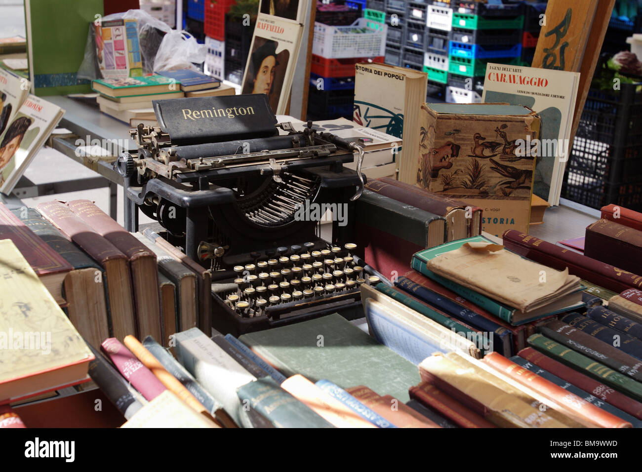 Ypewriter hi-res stock photography and images - Alamy