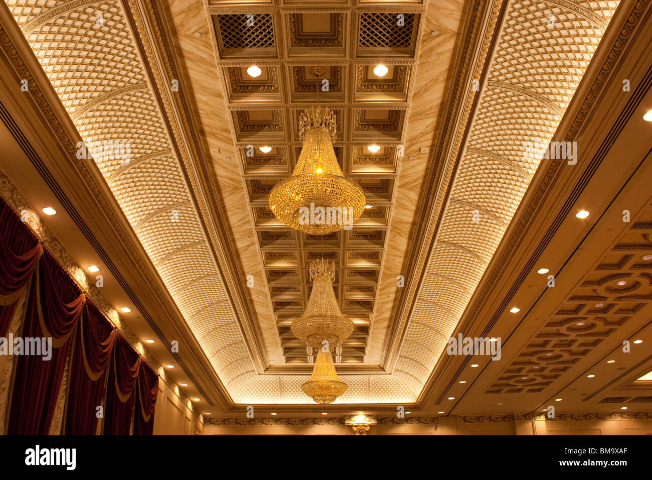 Chandelier ceiling lighting indoor hall Stock Photo - Alamy