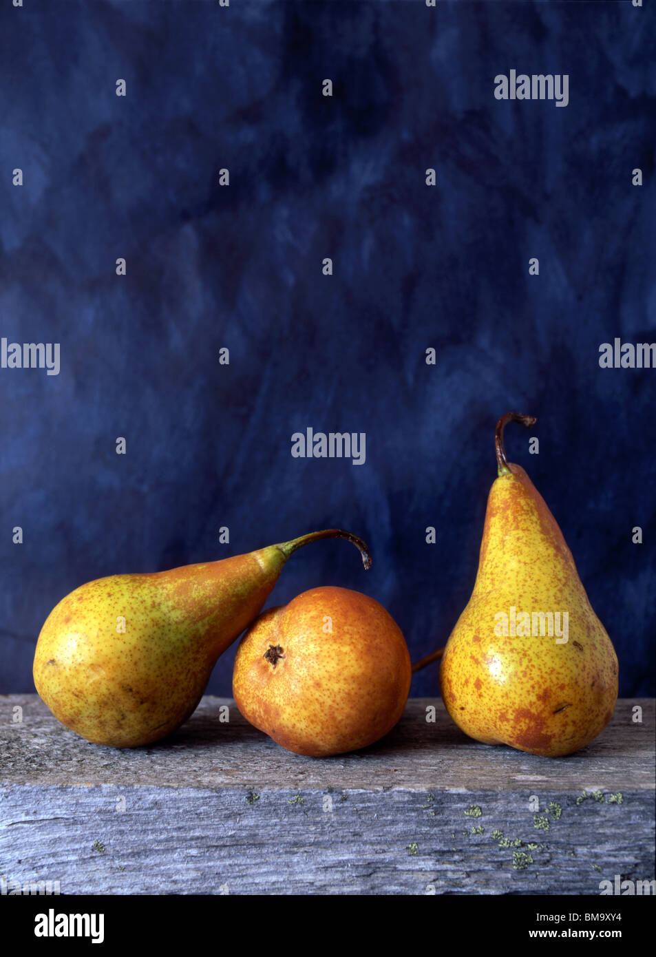 Painted pears hi-res stock photography and images - Alamy