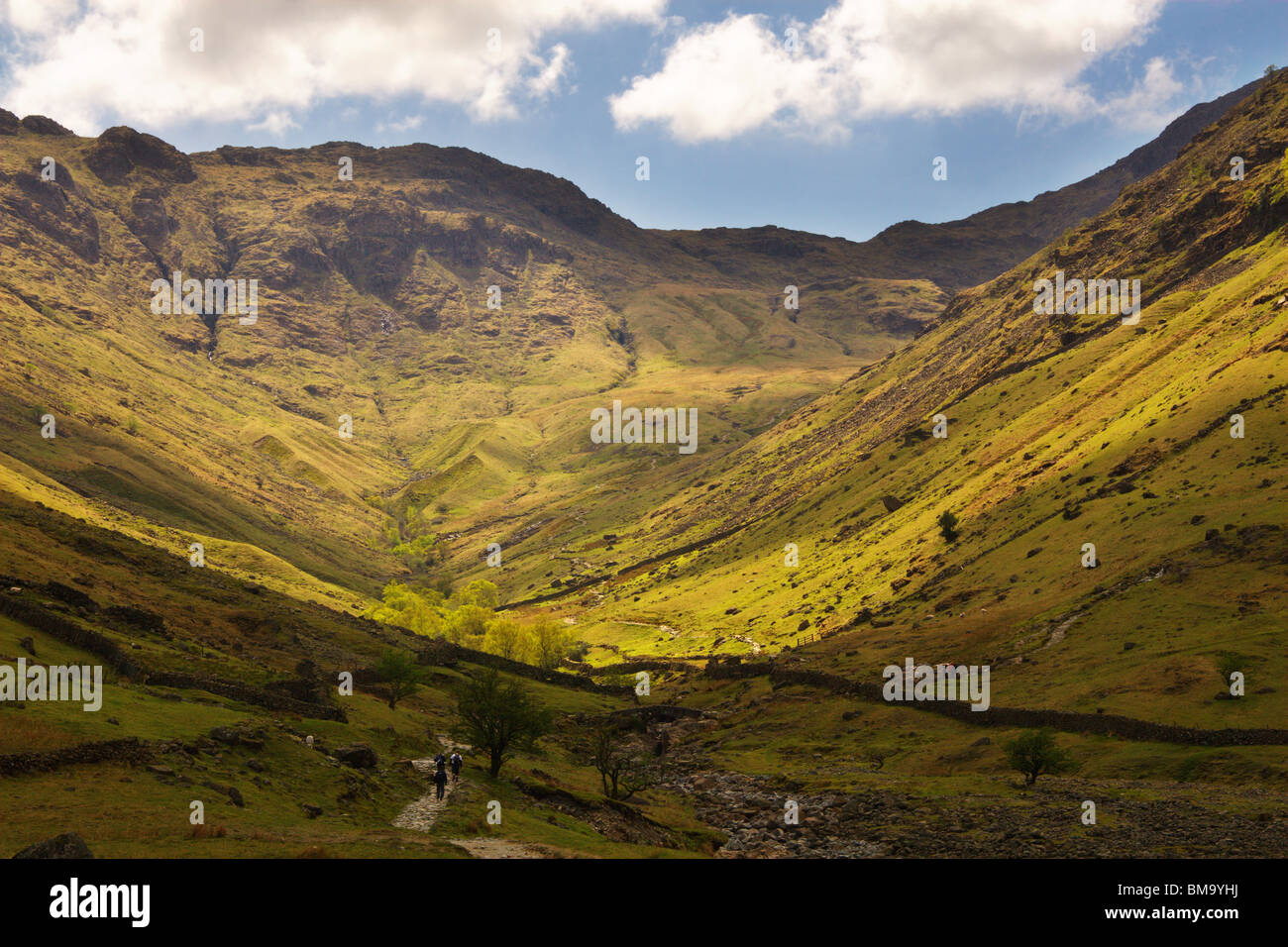 Stockley bridge lake district painting hi-res stock photography and ...