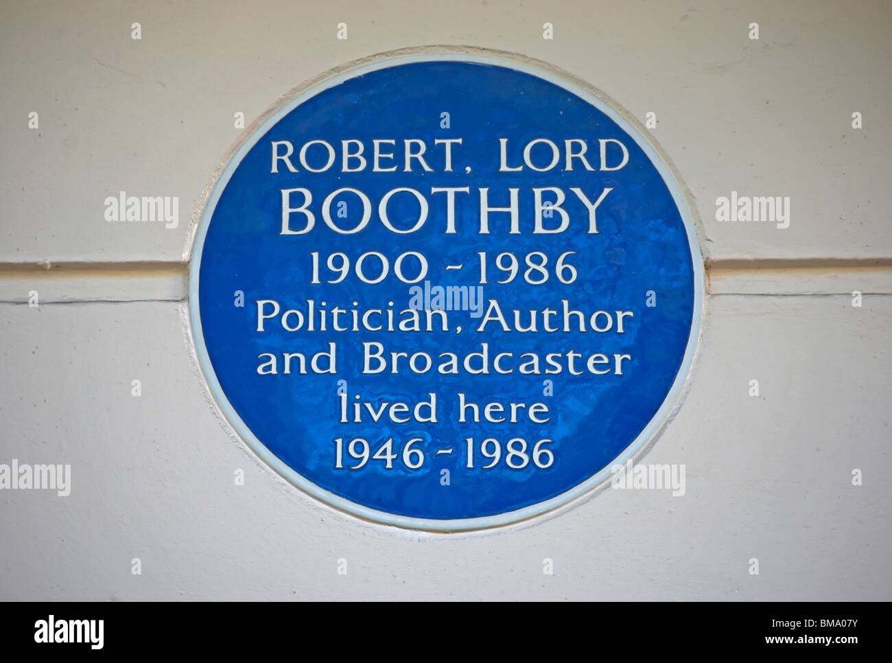 blue plaque marking a home of robert, lord boothby, in eaton square ...