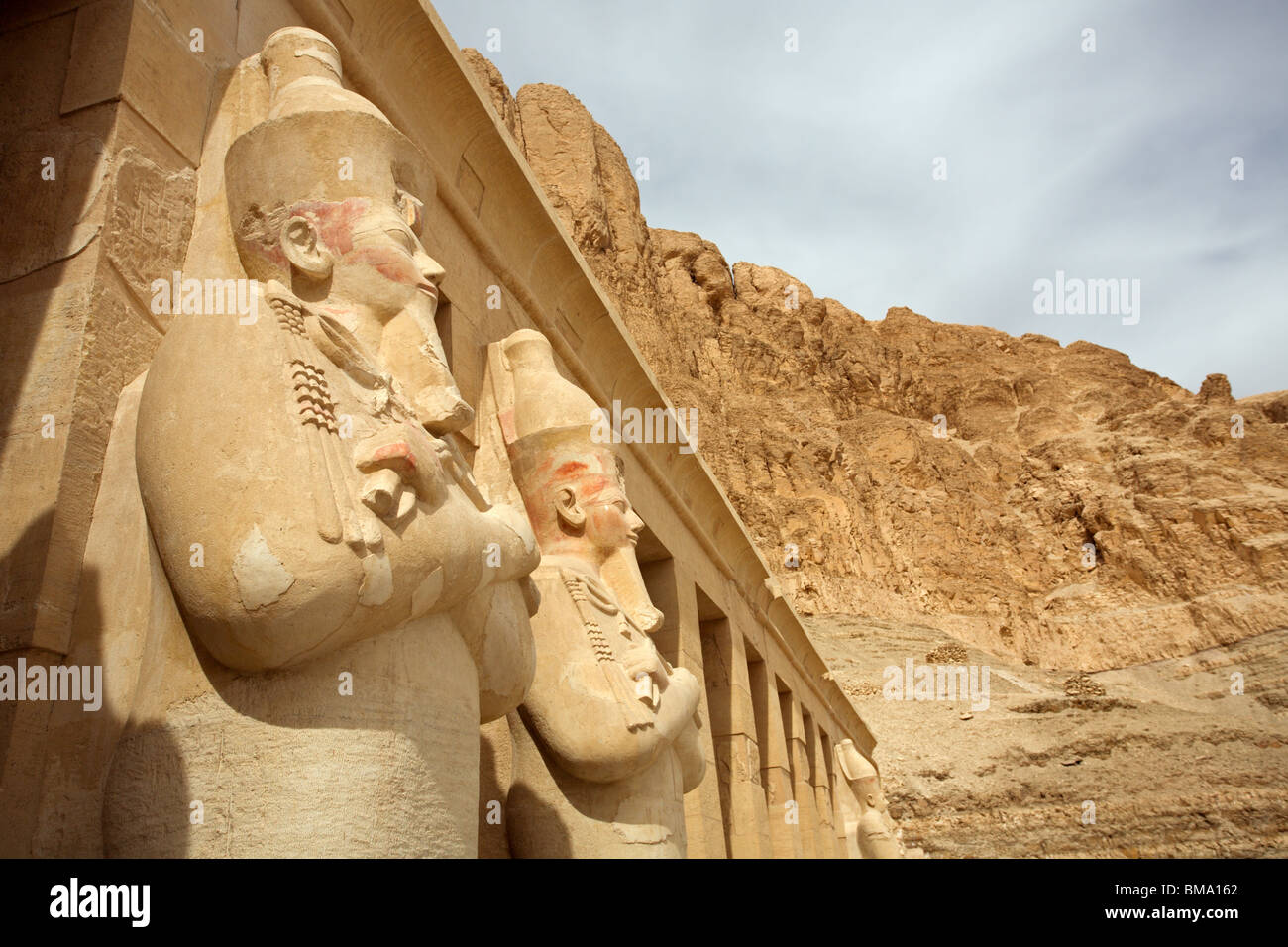 Luxor: Osirian Statues of Hatshepsut Stock Photo - Alamy