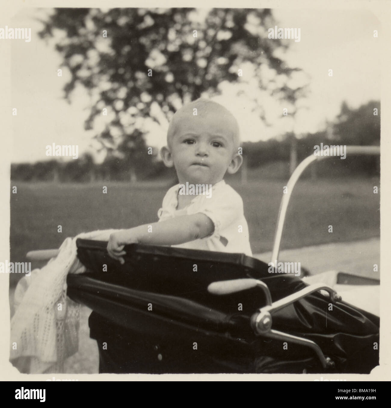 Black baby 1940s hi-res stock photography and images - Alamy