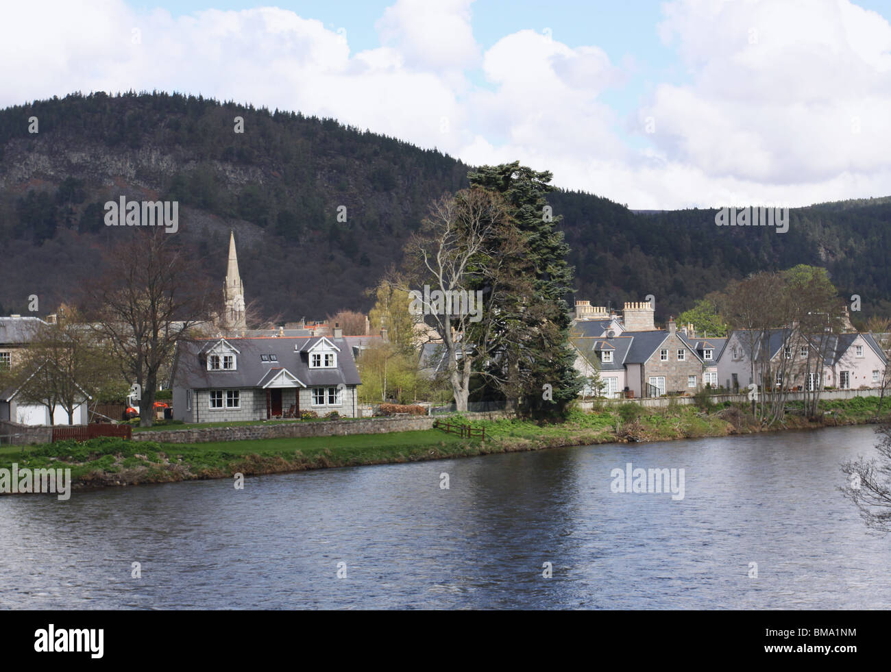 Ballater village hi-res stock photography and images - Alamy
