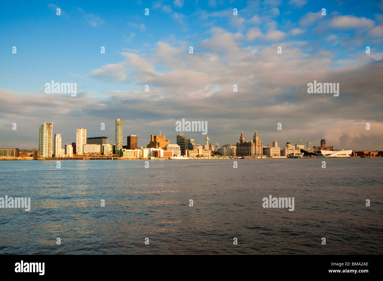 View of Liverpool's famous waterfront across the River Mersey Stock ...