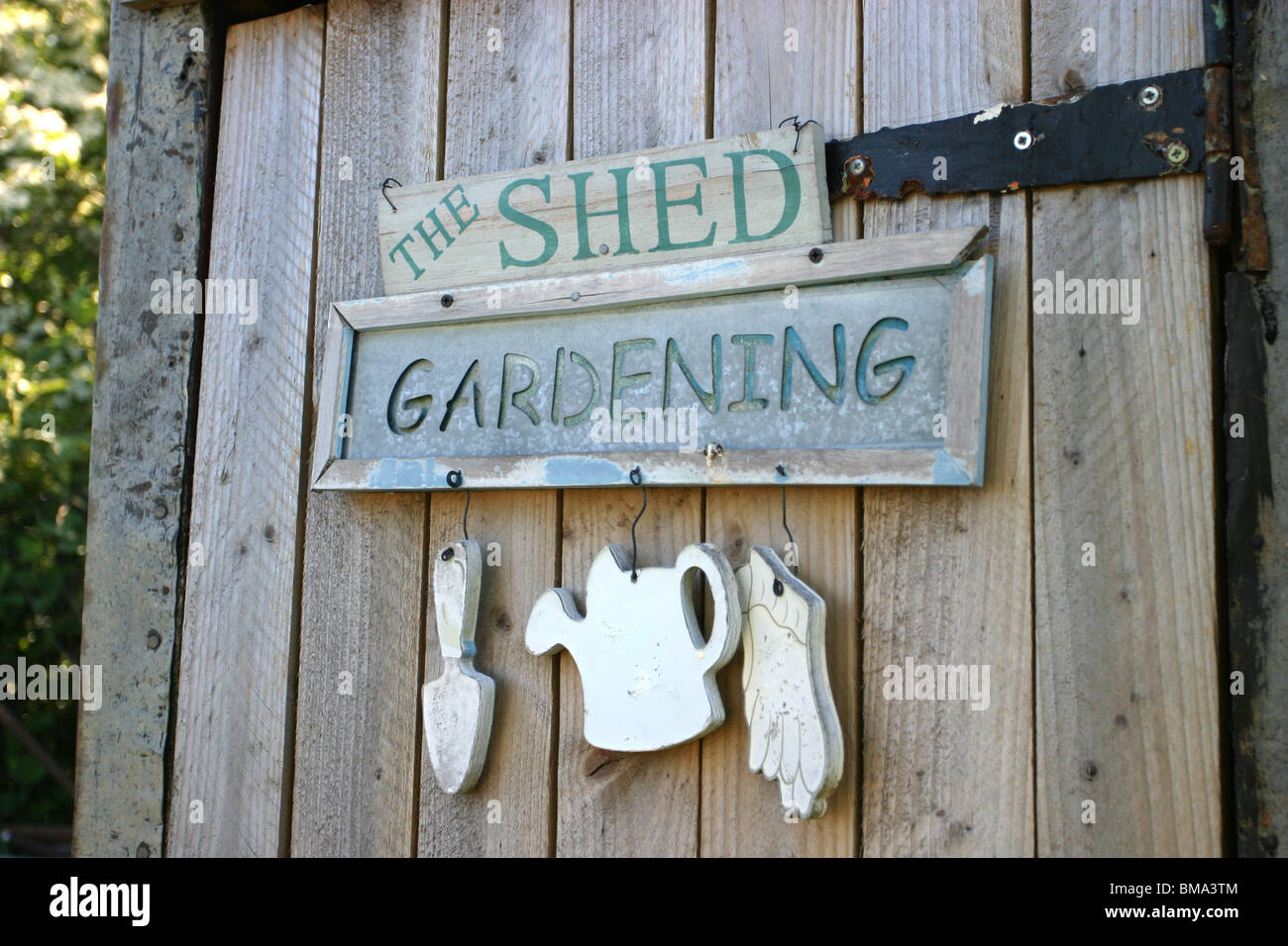 Shed sign hi-res stock photography and images - Alamy