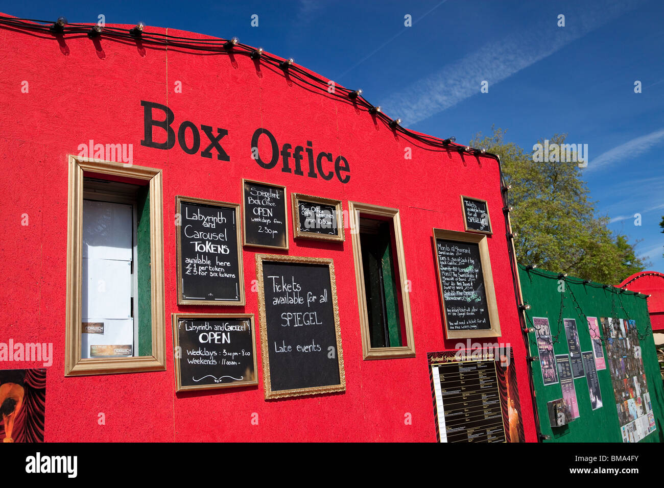 Box office signs hi-res stock photography and images - Alamy