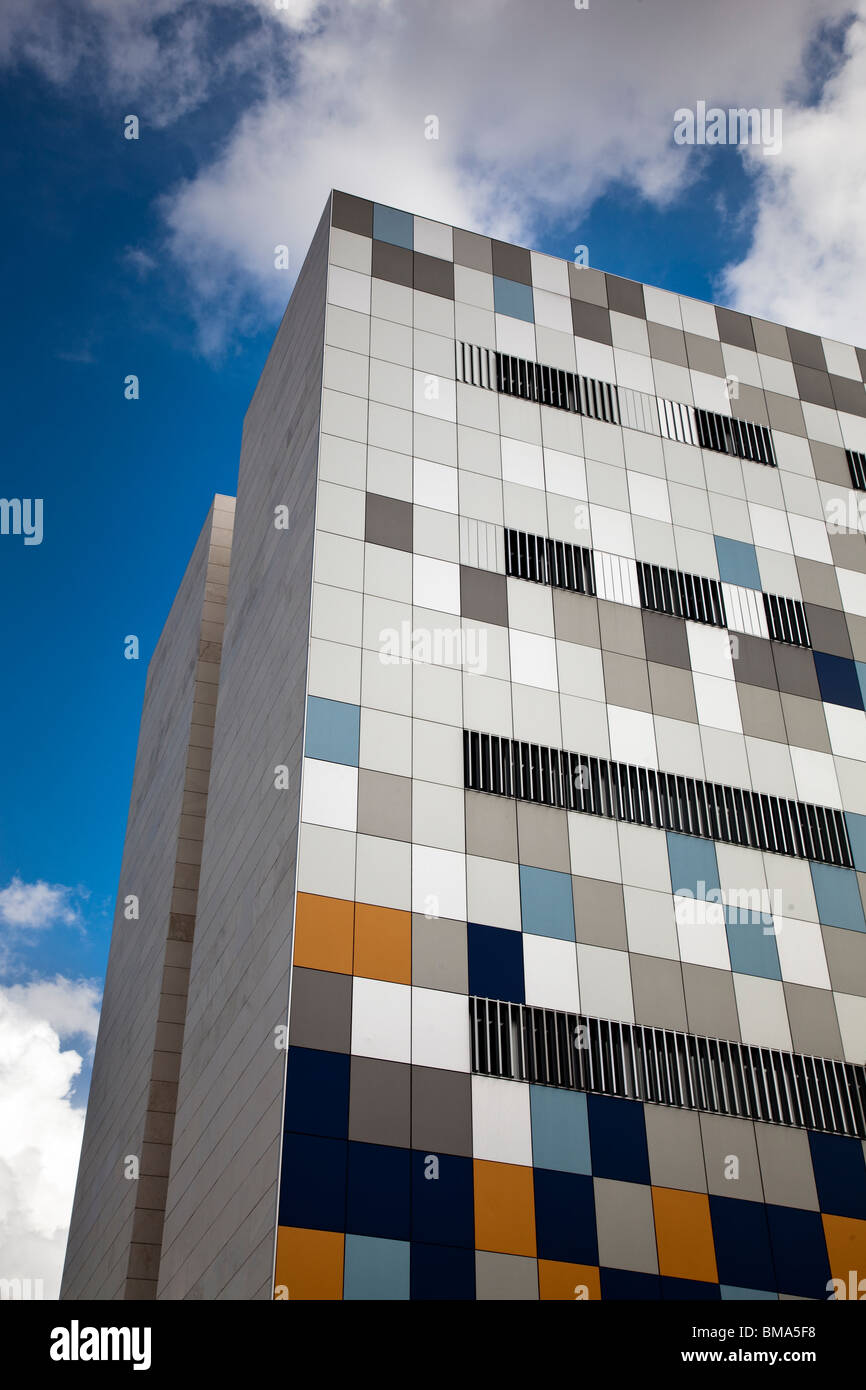 Modern squares hi-res stock photography and images - Alamy