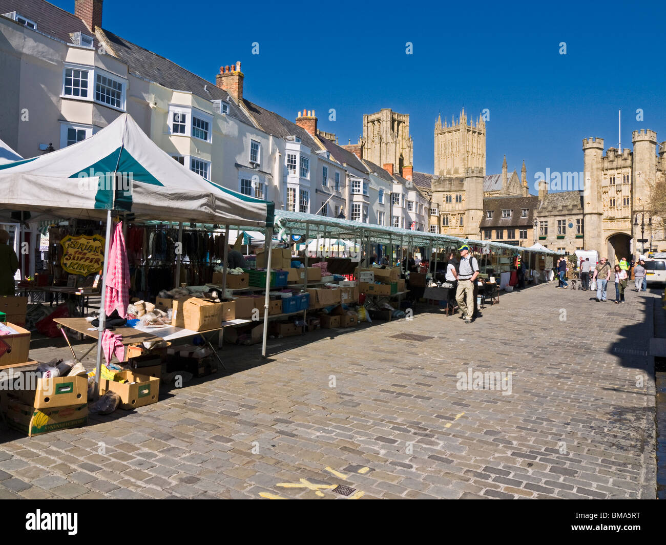 Wells england somerset market square hi-res stock photography and ...