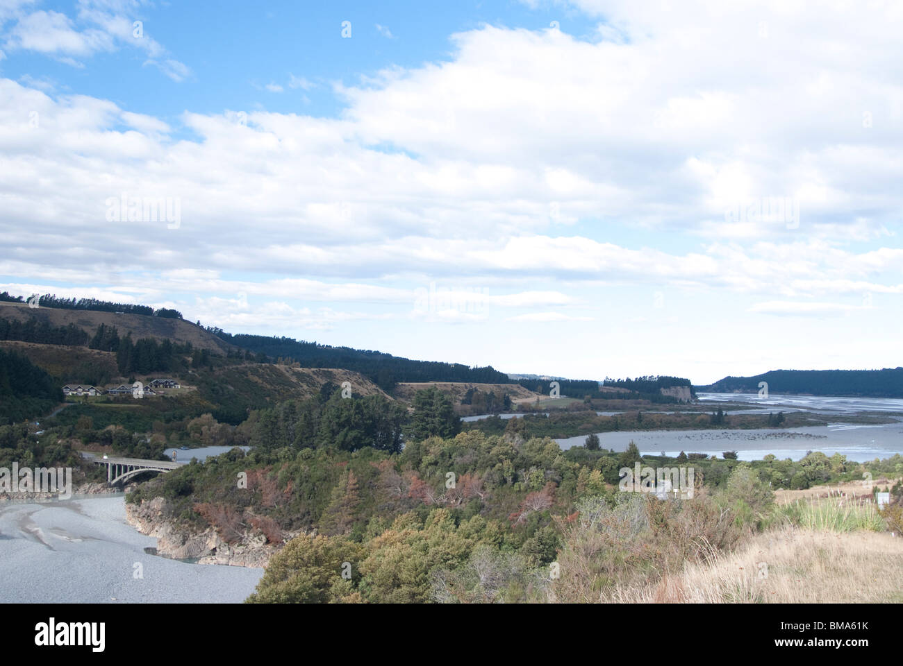 Rakaia gorge bridge rakaia gorge bridge hi-res stock photography and ...
