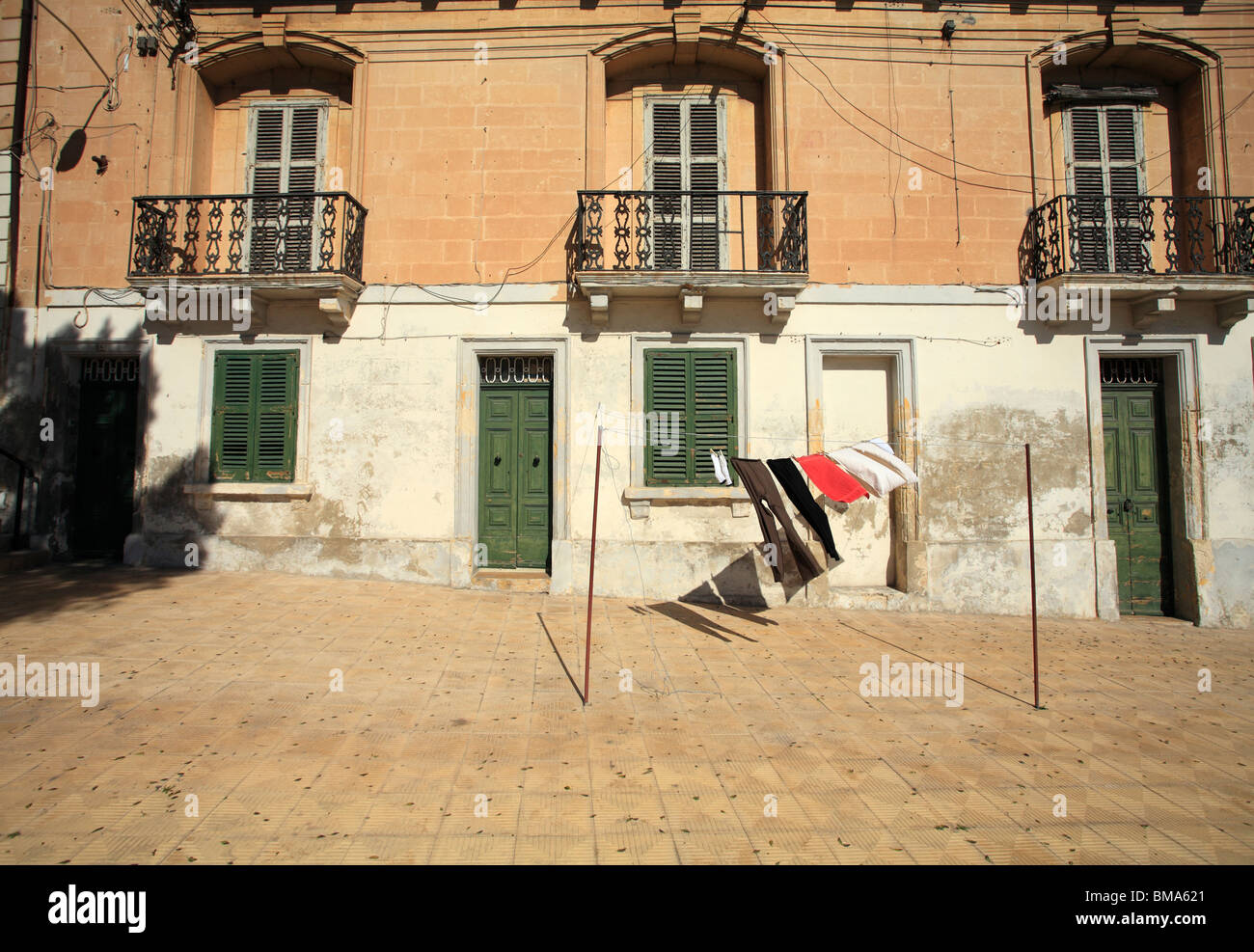 Typical maltese house hi-res stock photography and images - Alamy