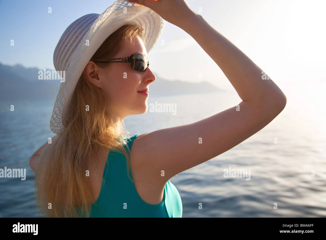 Beauty lake hi-res stock photography and images - Alamy