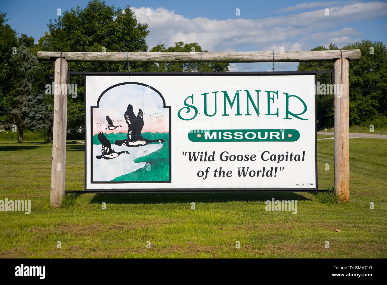 Sign for World's Largest Goose in Sumner, Missouri Stock Photo - Alamy