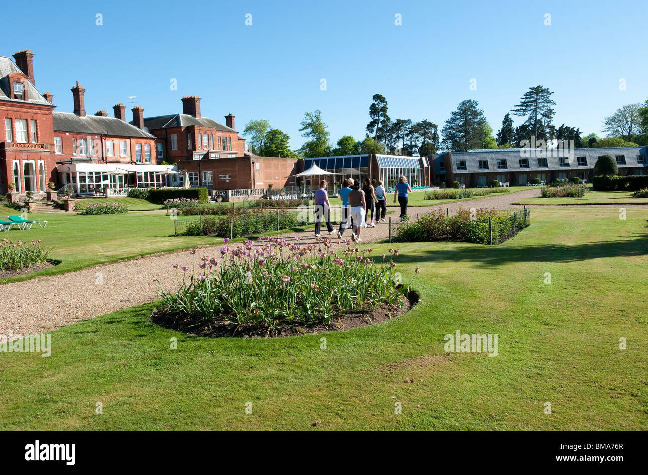 English country walk hi-res stock photography and images - Alamy