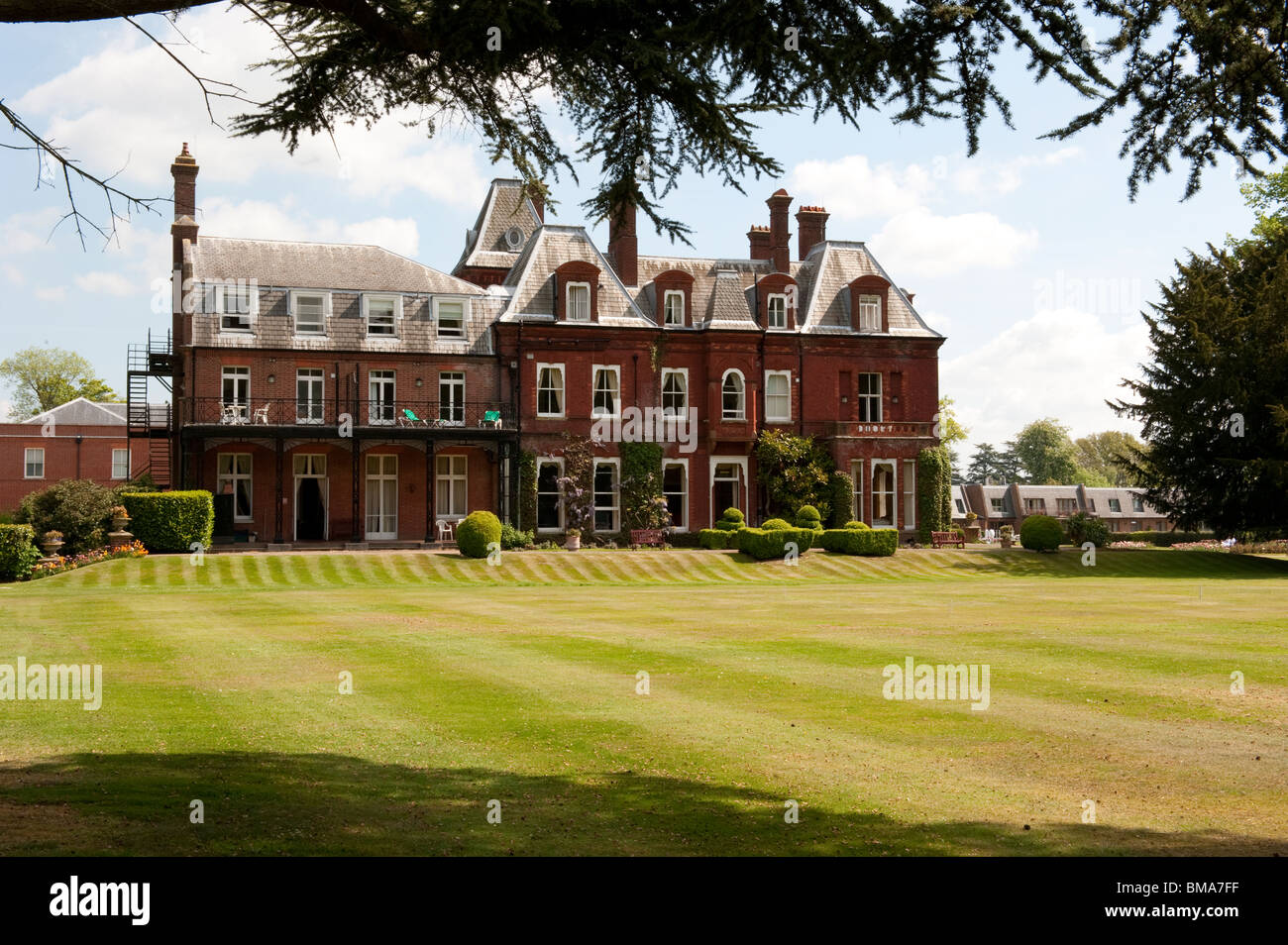 Champneys tring hi-res stock photography and images - Alamy