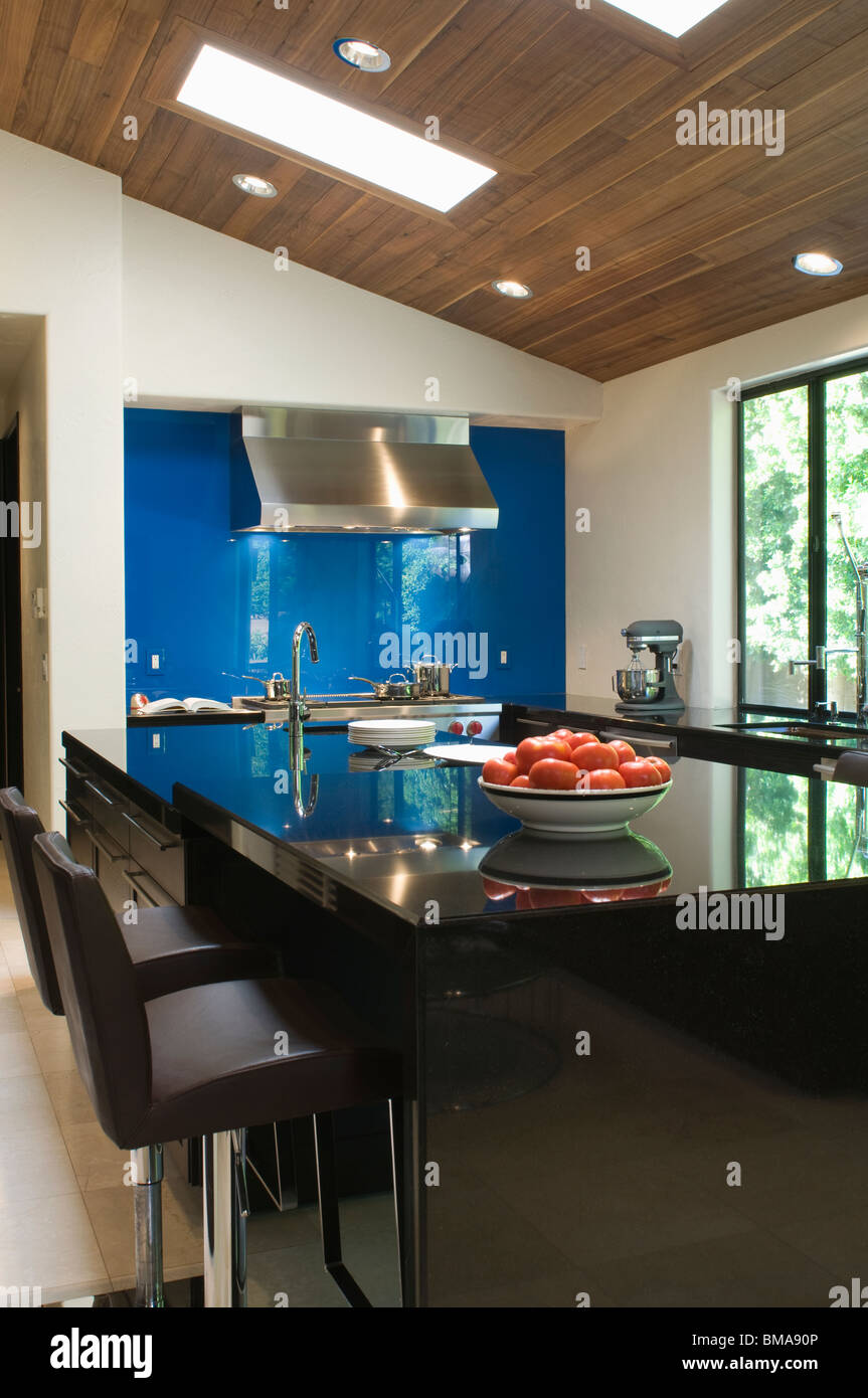 Splashback hi-res stock photography and images - Alamy