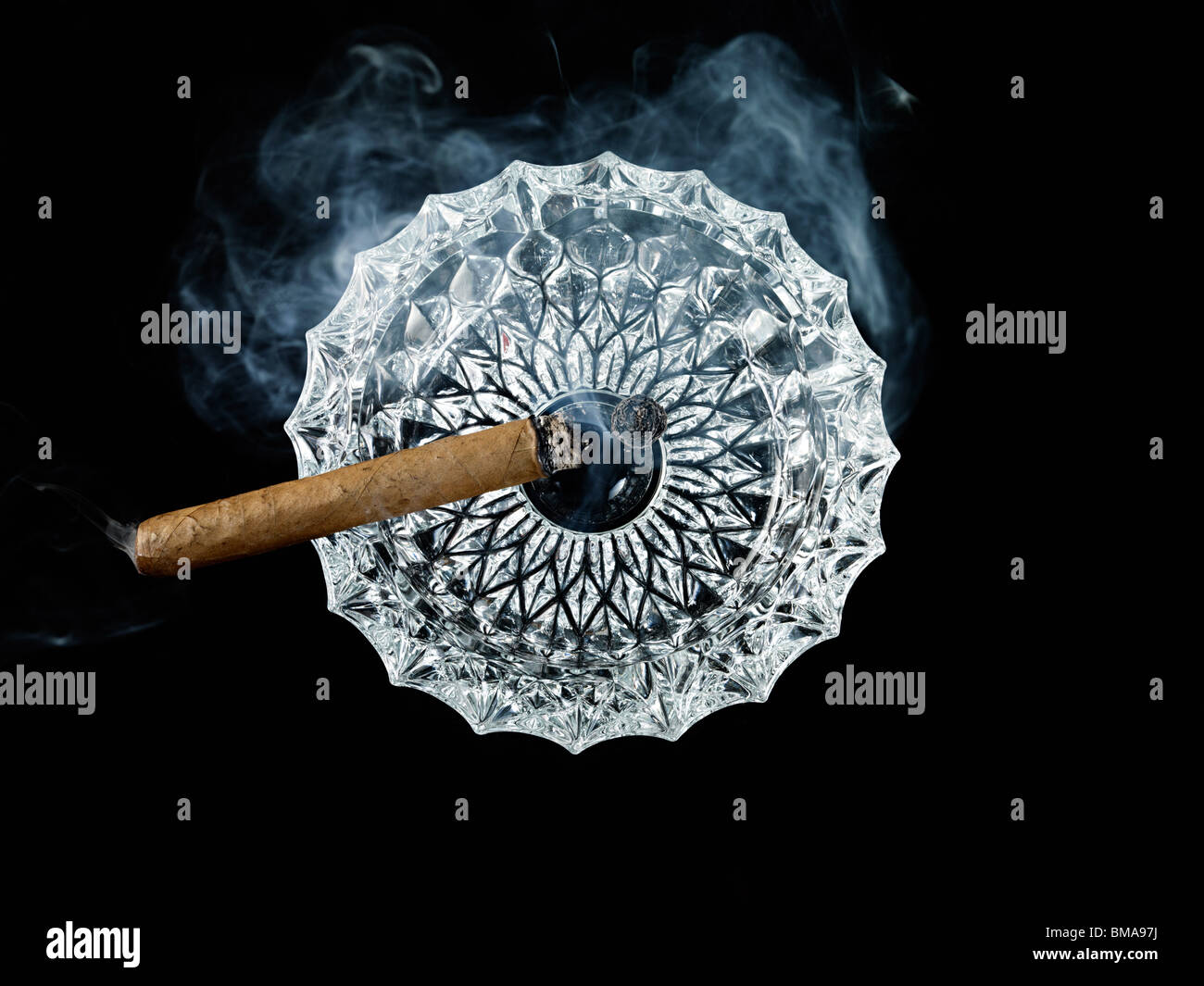 Cigar over black hi-res stock photography and images - Alamy
