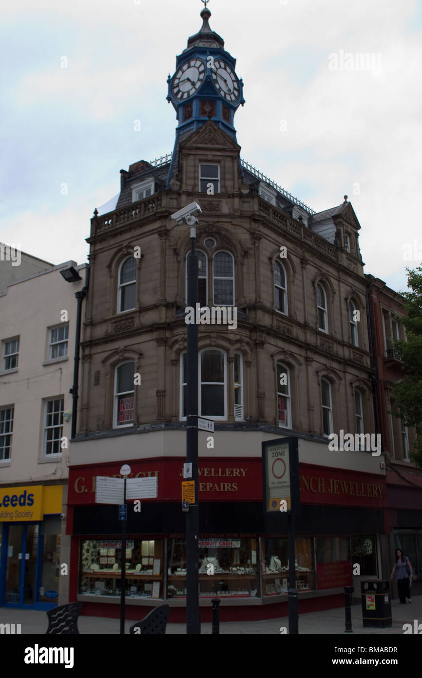 Doncaster clock corner hi-res stock photography and images - Alamy