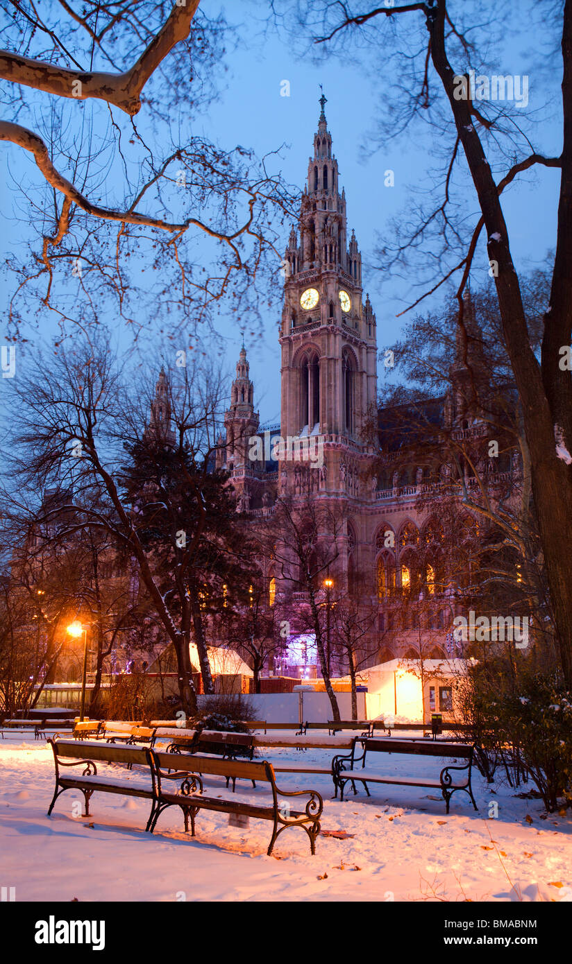 Town hall silhouette hi-res stock photography and images - Alamy